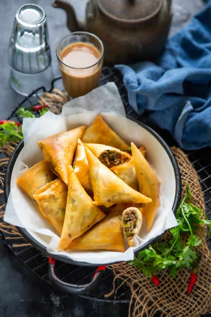 Chicken Samosa Recipe (Step by Step + Video) - Whiskaffair