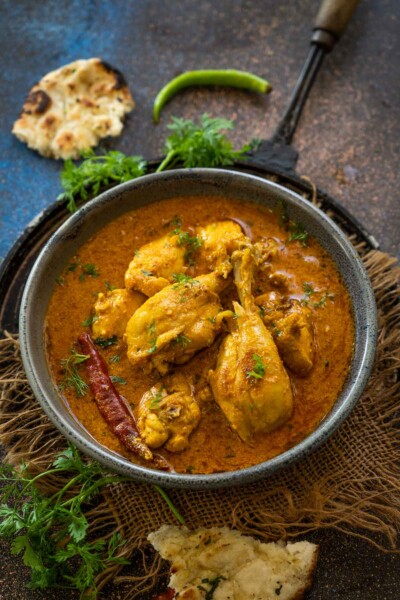 Dahi Chicken Recipe (Yogurt Chicken Curry) - Whisk Affair