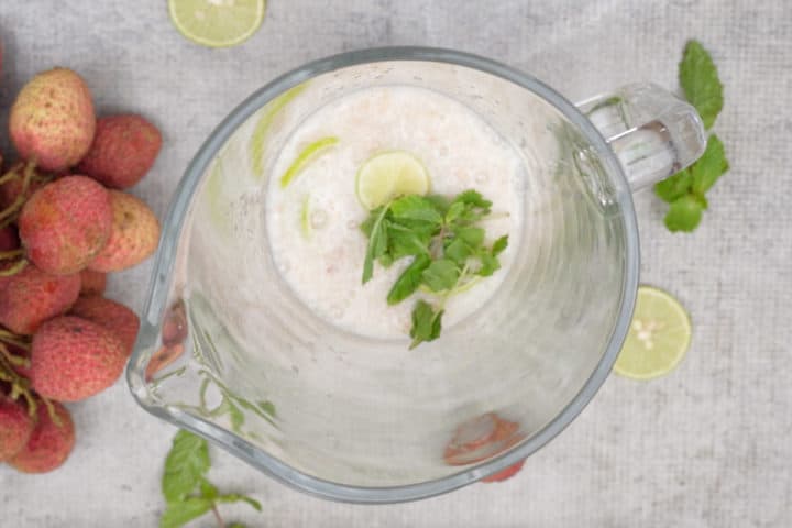 Lychee Lemonade Recipe (Litchi Lemonade) - Whiskaffair