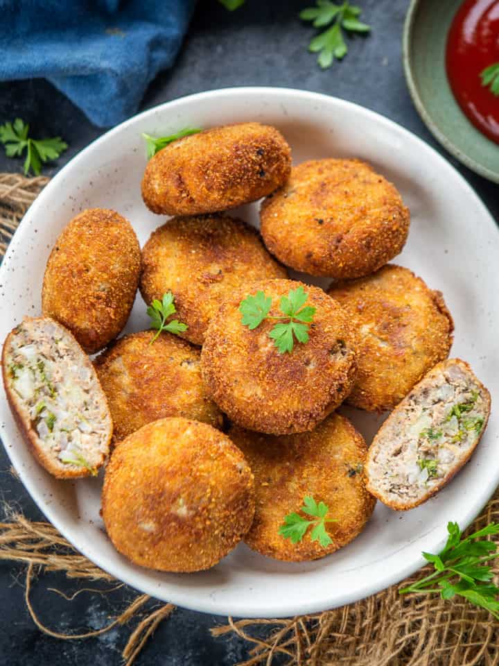 Veg Cutlet Recipe (Step by Step + Video) - Whiskaffair
