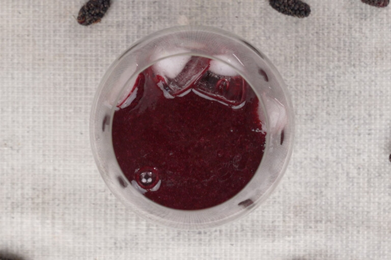 Mulberry Lemonade Recipe - Whisk Affair