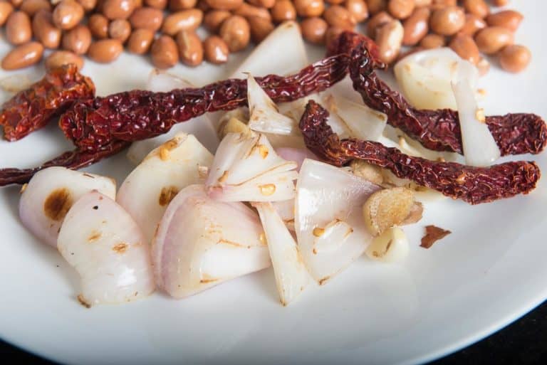 Andhra Style Peanut Chutney Recipe (Step by Step + Video) - Whiskaffair