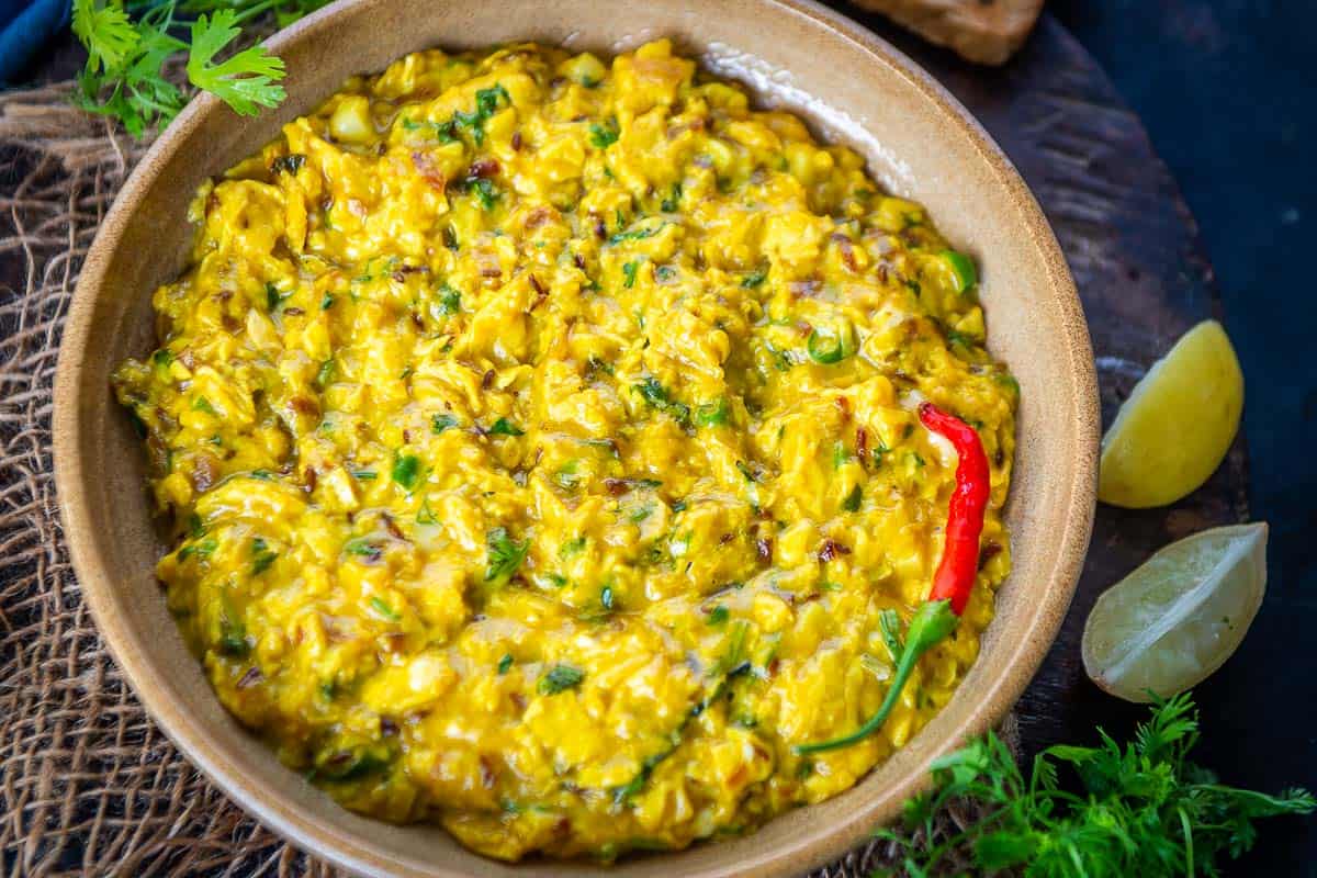 Akuri Recipe (Parsi Style Scrambled Eggs) + Video - Whiskaffair