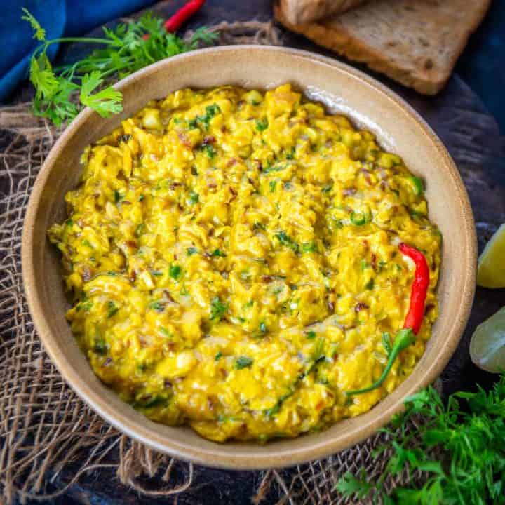 Akuri Recipe (Parsi Style Scrambled Eggs) + Video - Whiskaffair