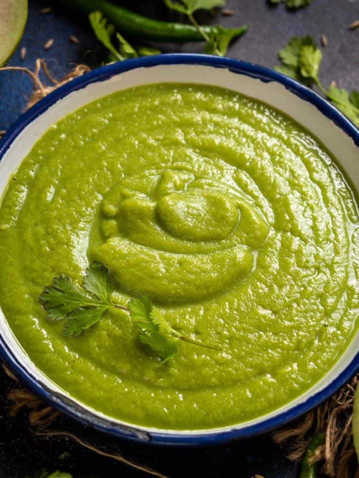 Andhra Style Peanut Chutney Recipe (Palli Chutney) - Whisk Affair