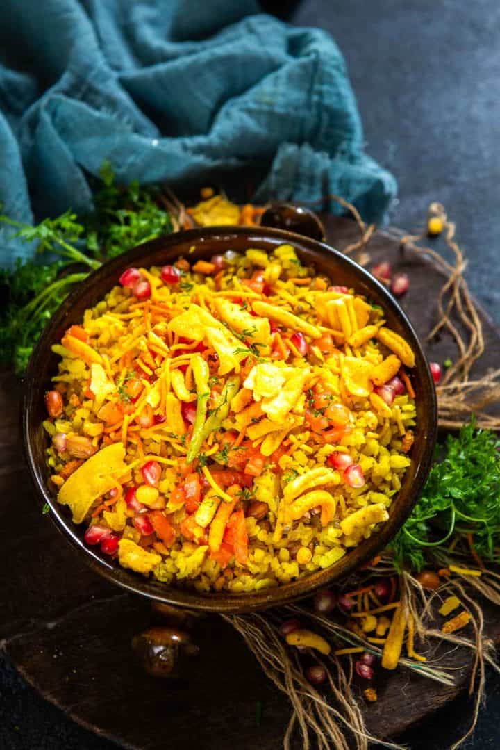 Indori Poha Recipe (Step by Step + Video) Authentic - Whiskaffair