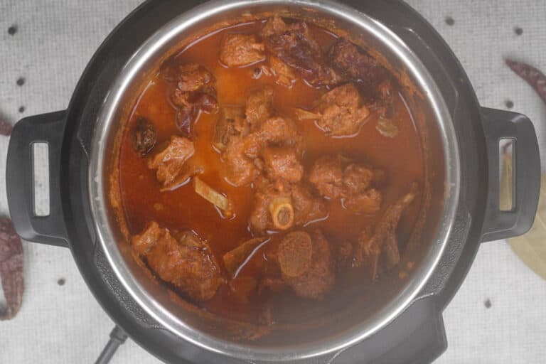 Mutton Rogan Josh Recipe - Whiskaffair