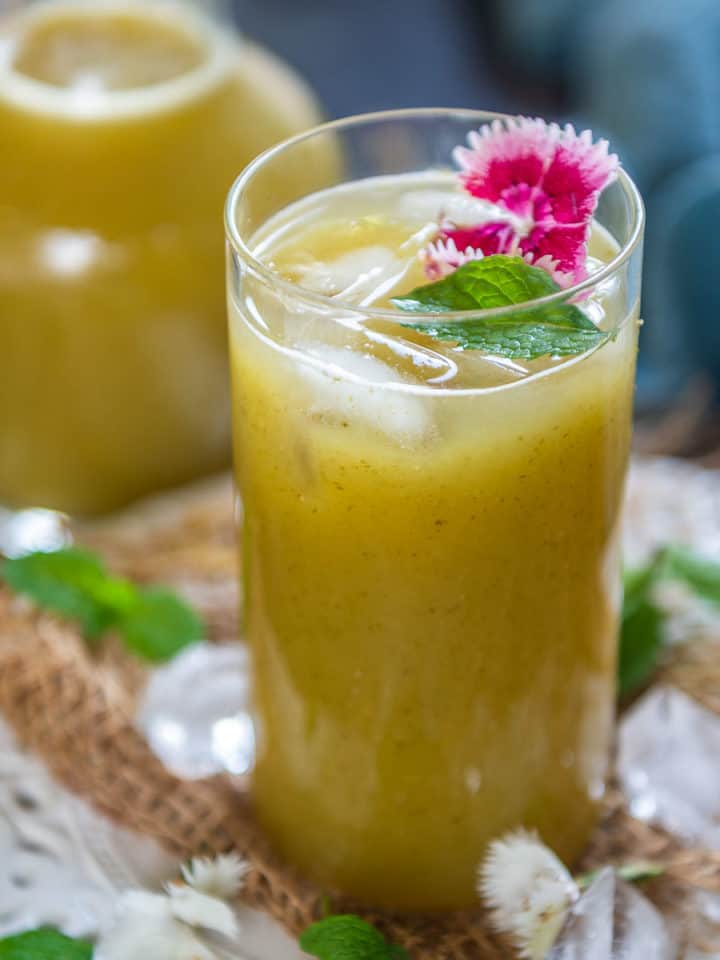 Mulberry Lemonade Recipe (Refreshing Summer Cooler) - Whiskaffair