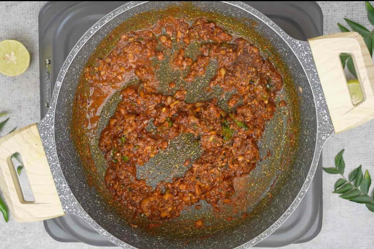 Bombay Potatoes Recipe (Indian Style Spicy Potatoes)
