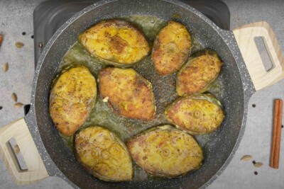Fish Molee Recipe (Kerala Fish Stew In Coconut Mik) - Whisk Affair