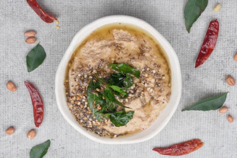 Andhra Style Peanut Chutney Recipe (Palli Chutney) - Whisk Affair