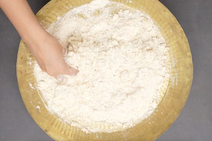 Bakarkhani Roti Recipe - Whiskaffair