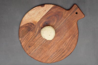 Bakarkhani Roti Recipe - Whiskaffair