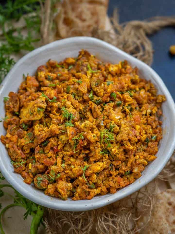 Egg Dosa Recipe (Mutta Dosa) - Whiskaffair