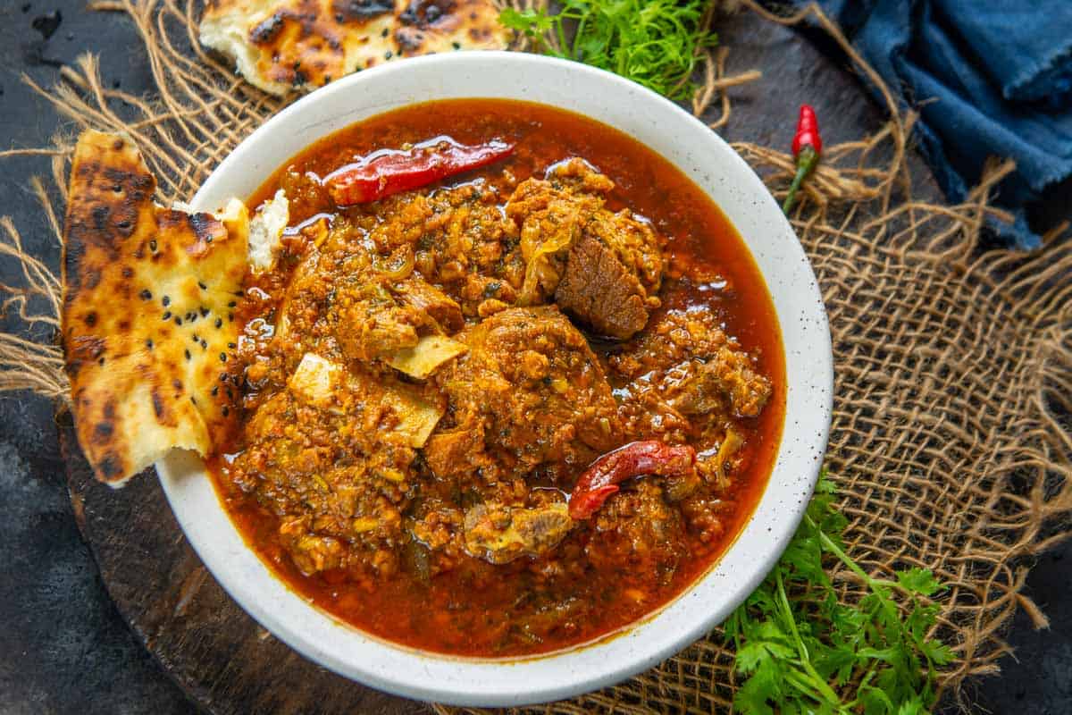 Mutton Rara Curry Recipe (Restaurant Style) - Whiskaffair