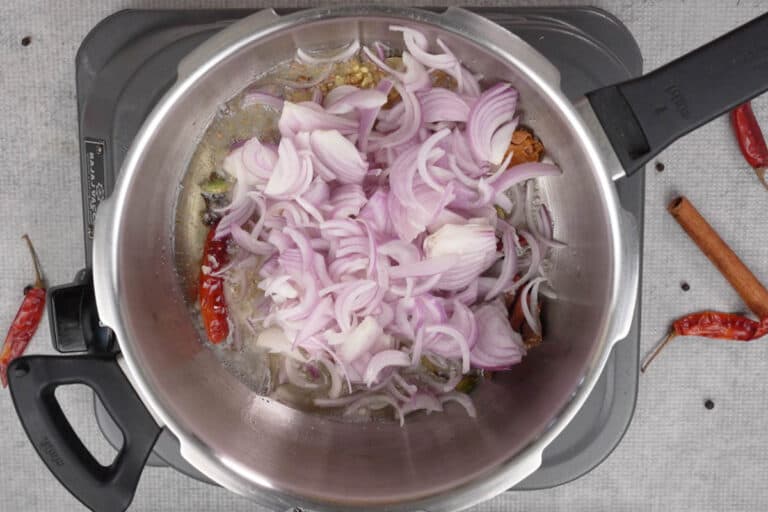 Mutton Rara Curry Recipe (Restaurant Style) - Whisk Affair