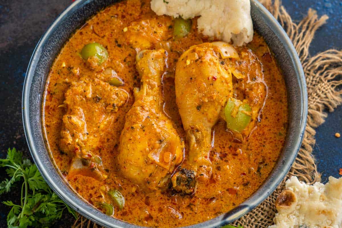 Kadai Chicken Recipe (Murgh Karahi) - Whisk Affair