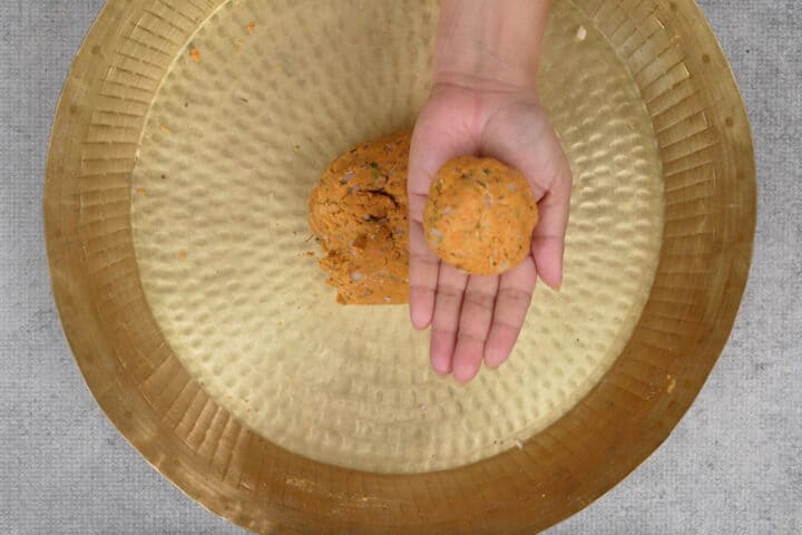 Sindhi Koki Recipe - Whisk Affair