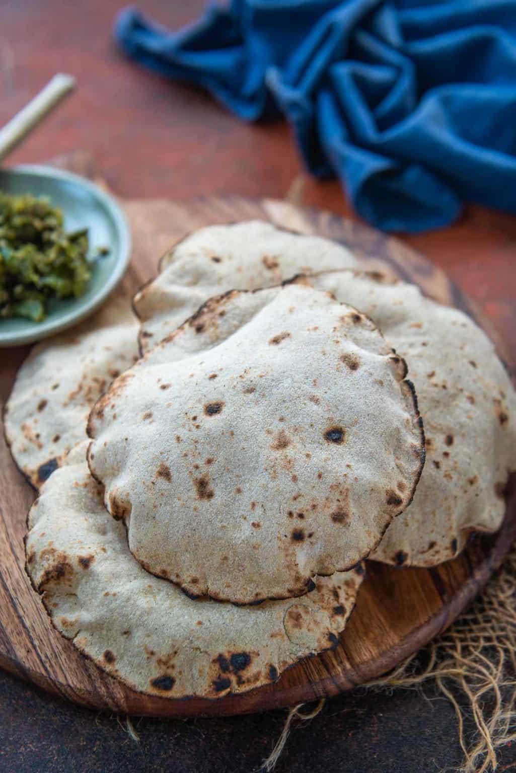 Jowar Bhakri Recipe (Step by Step + Video) Jowar Roti - Whiskaffair
