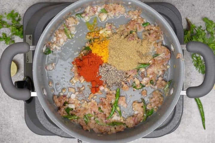 Malabar Chicken Curry Recipe - Whisk Affair