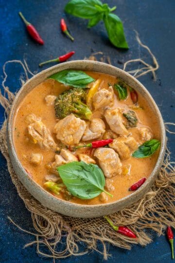 Chicken Panang Curry Recipe - Whiskaffair