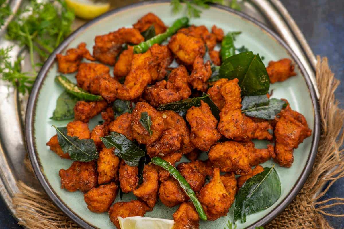 Chicken Pakora Recipe (Crispy Indian Fried Chicken Fritters)
