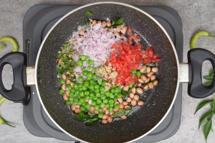 Quick South Indian Bread Upma Recipe (Bread Poha) + Video