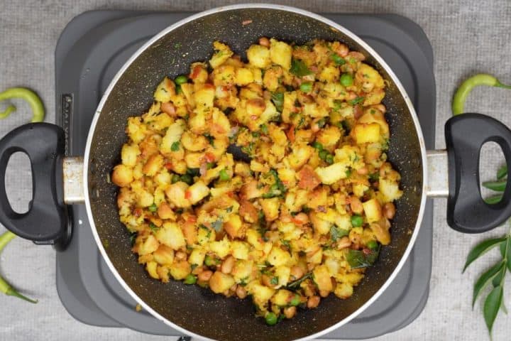 Quick South Indian Bread Upma Recipe (Bread Poha) + Video