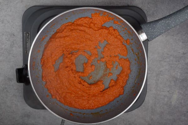 Red Chili Paste Recipe (Plain + With Seasoning) - Whiskaffair