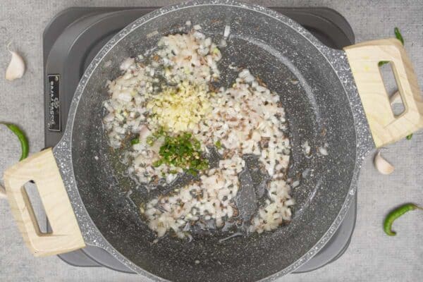 Akuri Recipe (Parsi Style Scrambled Eggs) - Whiskaffair