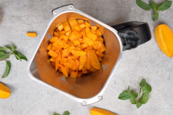 How To Make Mango Pulp (Mango Puree) - Whiskaffair
