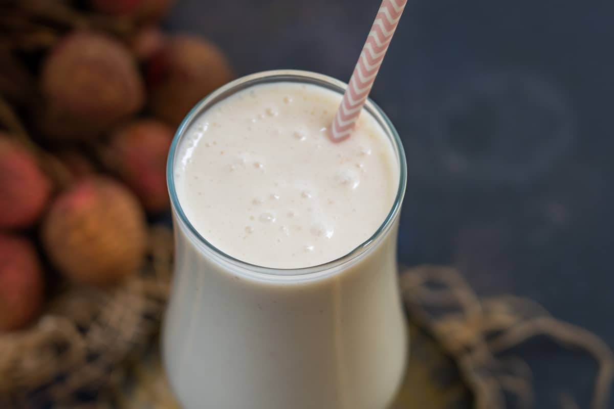 Lychee Smoothie Recipe (Litchi Smoothie) + Video - Whiskaffair