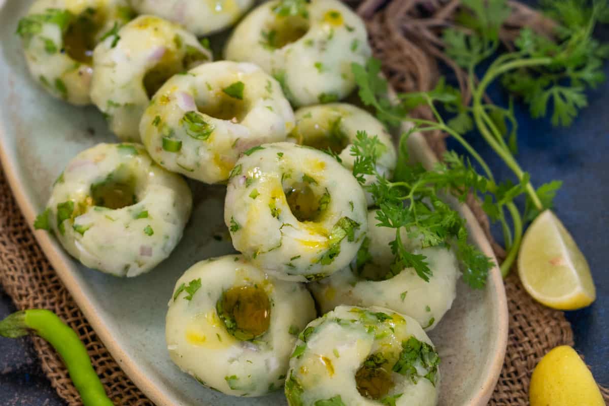 Aloo Sheddo Recipe (Alu Sheddho) - Whisk Affair