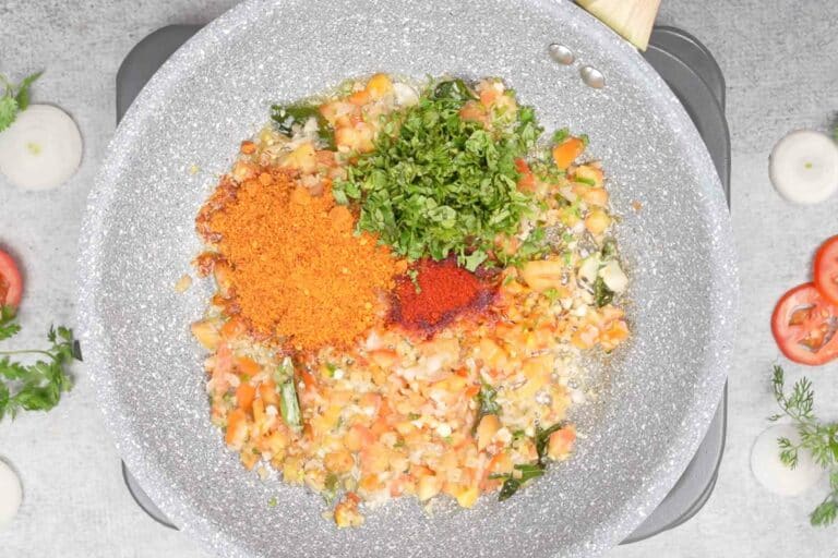 Spot Idli Recipe (Hyderabad Special) - Whisk Affair