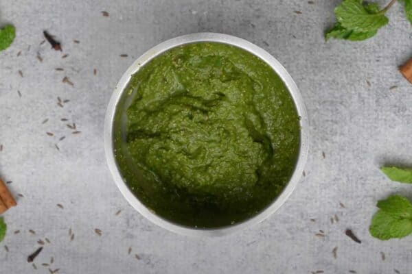 Chicken Cafreal Recipe (Goan Green Masala Chicken) - Whisk Affair