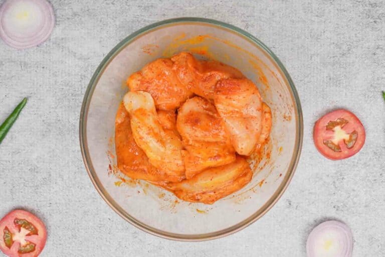 Boneless Chicken Curry Recipe (North Indian Style) - Whiskaffair