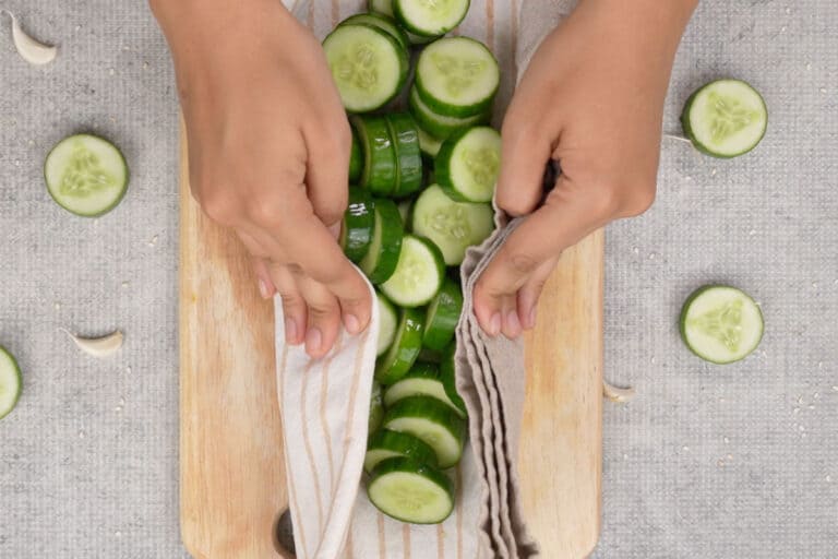 Gochujang Cucumber Salad Recipe (Oi Muchim) - Whisk Affair