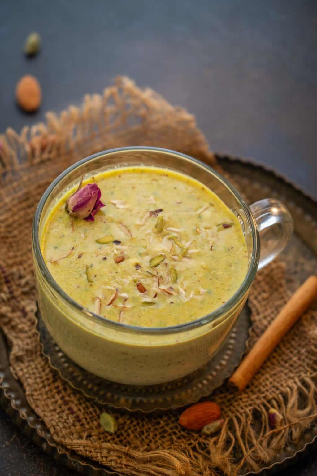 Masala Milk Recipe (Masala Doodh) - Whiskaffair