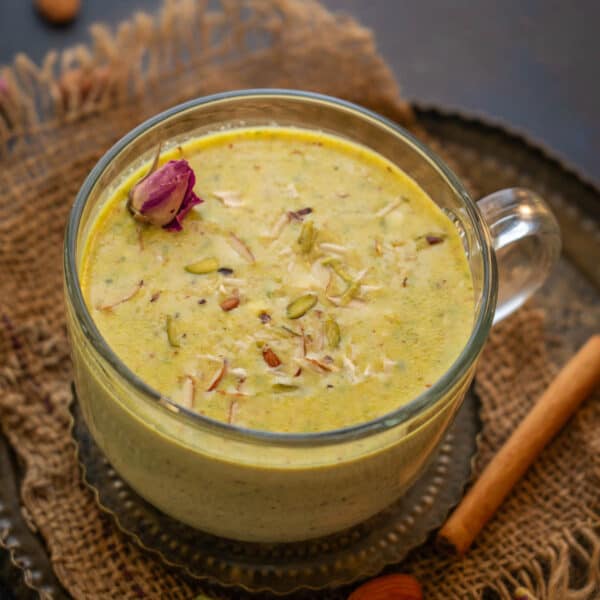 Masala Milk Recipe (Masala Doodh) - Whiskaffair