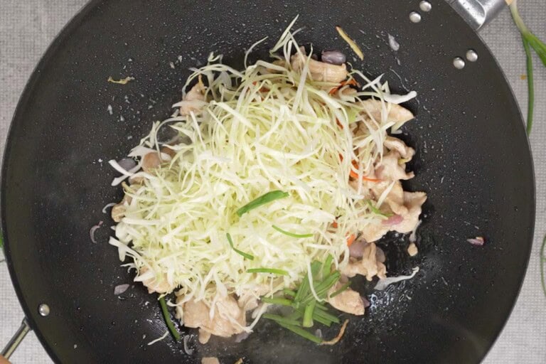 Chicken Mei Fun Recipe - Whiskaffair