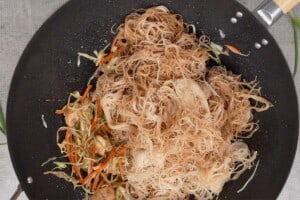 Chicken Mei Fun Recipe - Whiskaffair