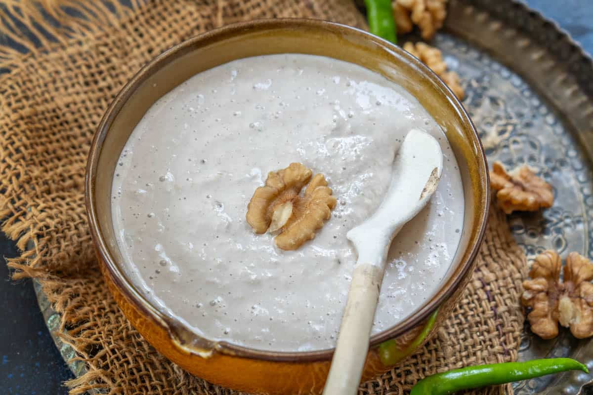 Walnut Chutney Recipe (Kashmiri Doon Chetin) - Whisk Affair