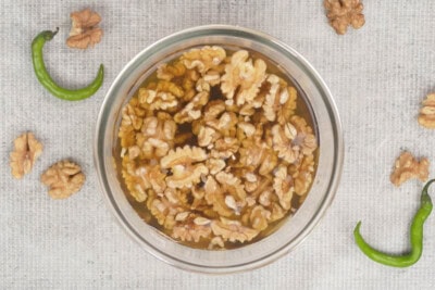 Walnut Chutney Recipe (Kashmiri Doon Chetin) - Whisk Affair